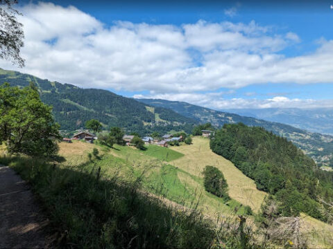 Trekking the Breathtaking Tour du Mont Blanc Trail (TMB) | Walk Bike ...